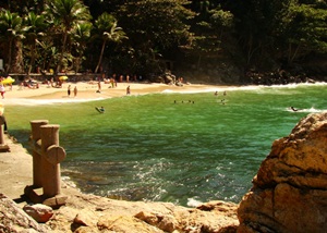Praia do Éden ou Sorocotuba no Guarujá - SP